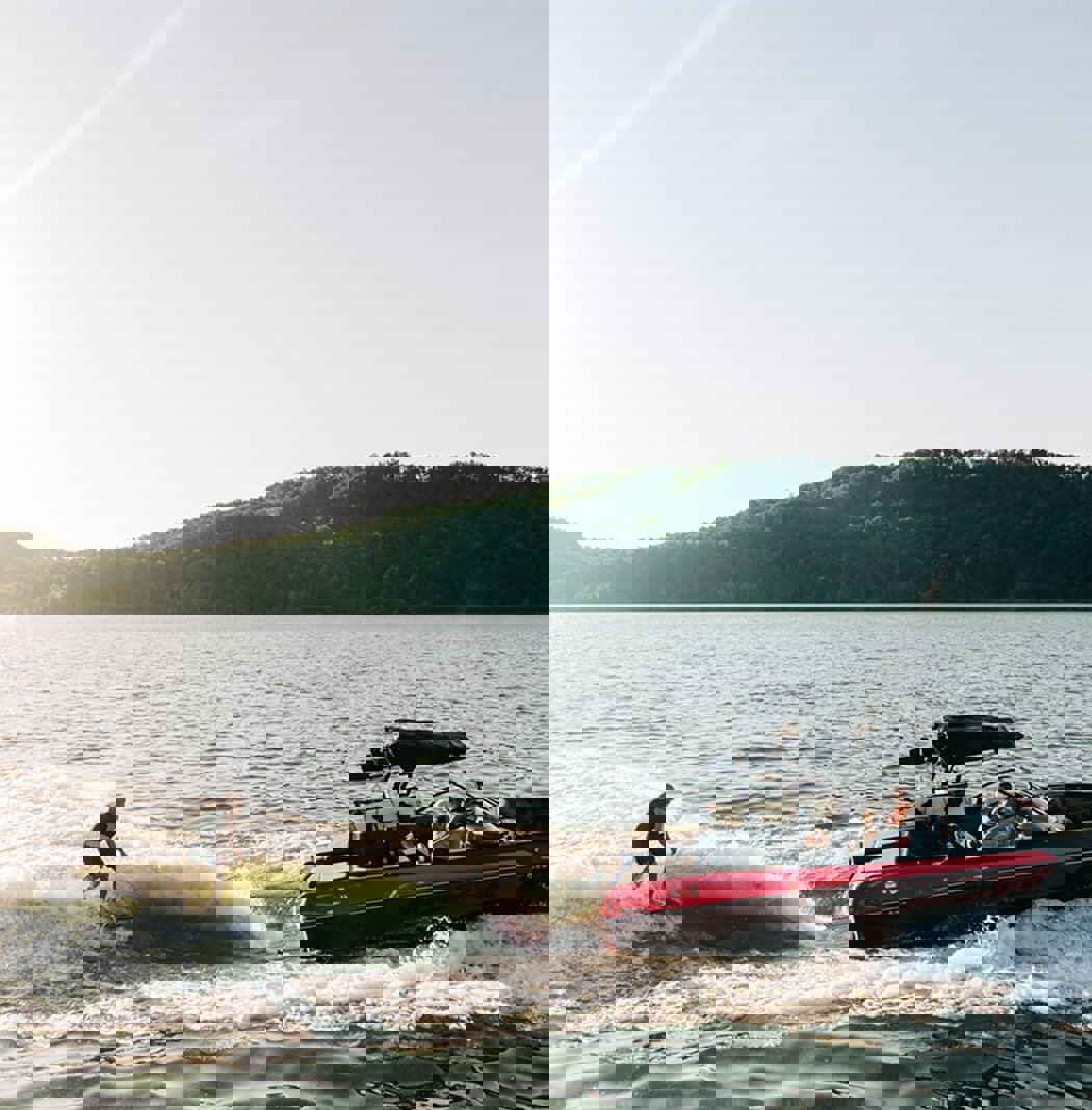 Moomba Boats | Max - 22.5 ft wake boat